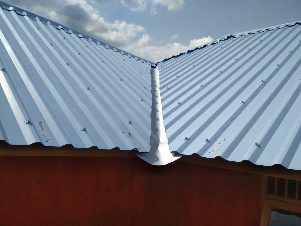 Lengkapi Atap Rumah dengan Wuwung Nok Alderon - Alderon